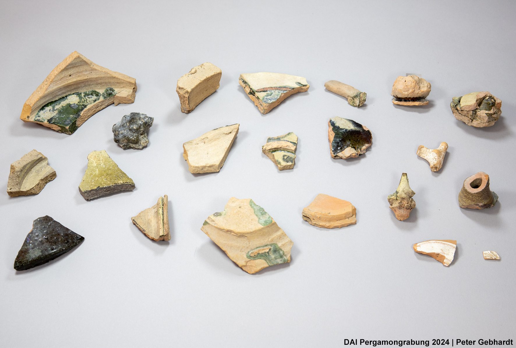 Shimmering Waste – New Evidence for Lead-Glazed Pottery Production in ...